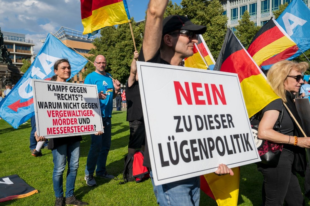 EU-Rechtsruck: Beunruhigende Ratlosigkeit — der Freitag